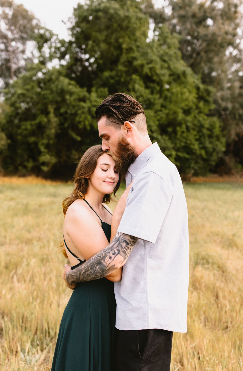 Engagement Outfits For Spring Pictures - alyssamichelephoto.net