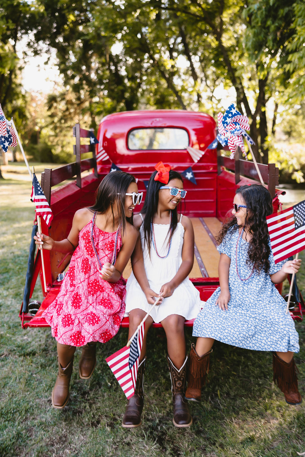 4th of July Photoshoot Ideas For Your Fun & Festive Mini Sessions
