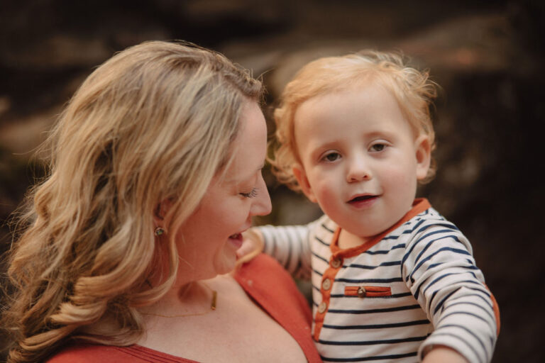 An Epic Sequoia Family Photoshoot at Grant Grove - alyssamichelephoto.net