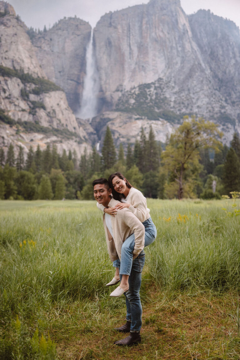 A Sunrise Yosemite Proposal at Tunnel View - alyssamichelephoto.net