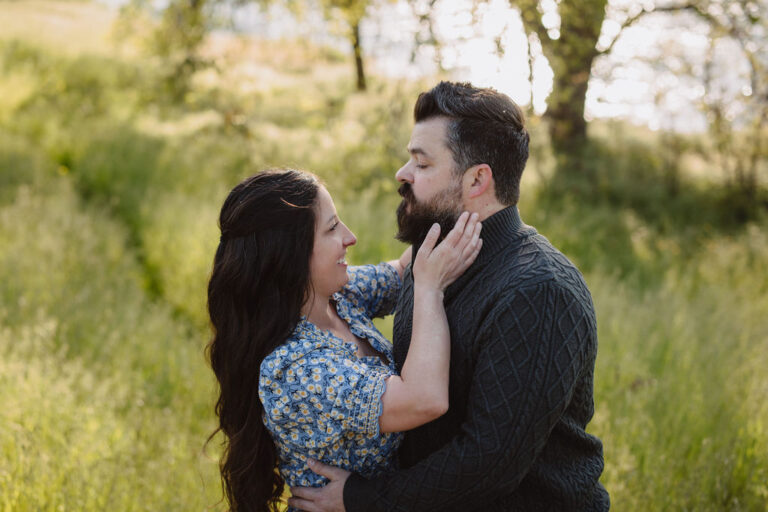 Outdoor Spring Engagement Photos at Winton Park - alyssamichelephoto.net