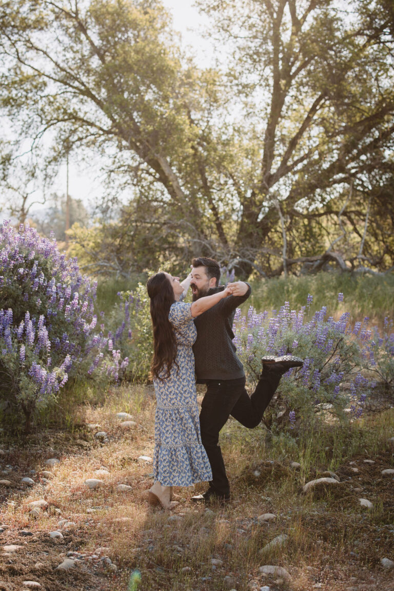 Outdoor Spring Engagement Photos at Winton Park - alyssamichelephoto.net