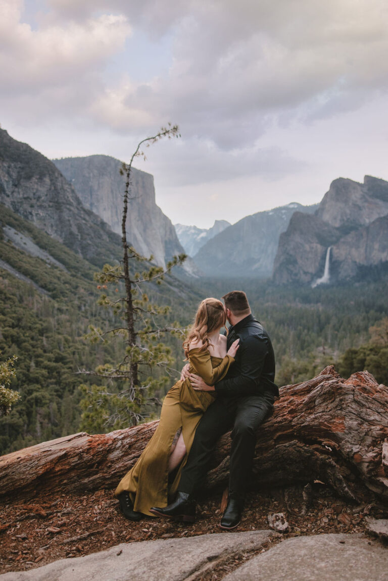 Playful Sunrise Yosemite Engagement Session - alyssamichelephoto.net